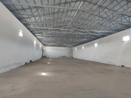 Namangan viloyatida yog‘och va plastmassa ishlab chiqarish binosi