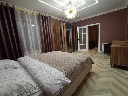 P13 Сдаю срочно 3х ком квартиру рядом метро Новза,Успейте!!