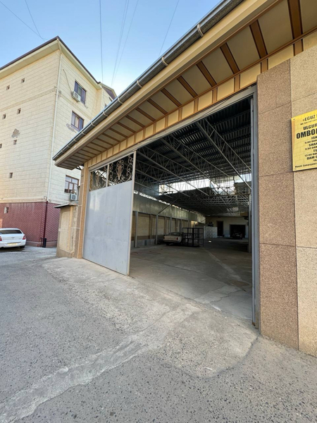 Продается база 1050кв с офисами и складами в центре