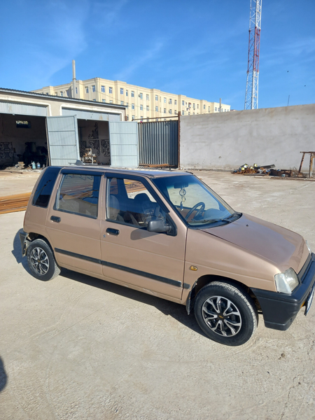 Tiko avtomashinasi sotiladi