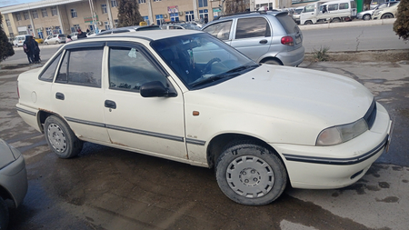 Daewoo Nexia sotiladi
