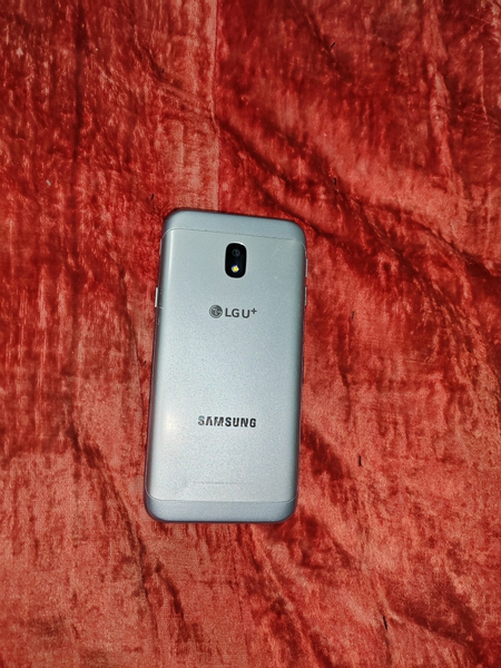 Samsung J3 kareski