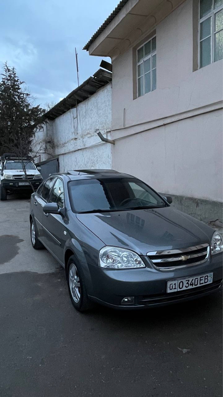 Lasetti sotiladi srochniy