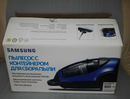 Пылесос Samsung 2200 W.Контейнерного типа.Идеальный.Упаковка.Гарантия.