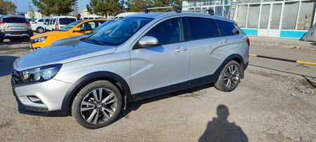 Lada Vesta SW Cross