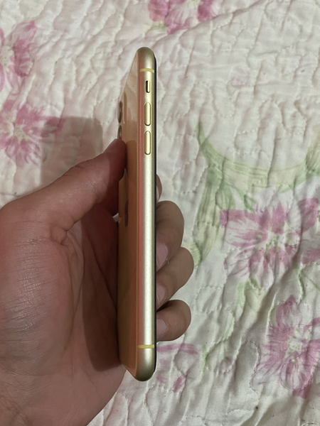 iPhone 11 с гарантией