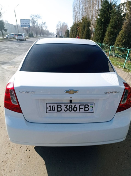 Laseti gentra 1,6 avtamat