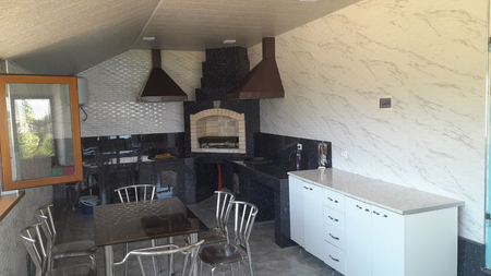 Dacha arenda peramidani tepasida manzarasi juda chiroyli.