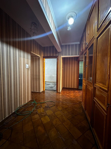 4х комнатная квартира 100 кв м² Балкон 2.20×6 Сергили 8