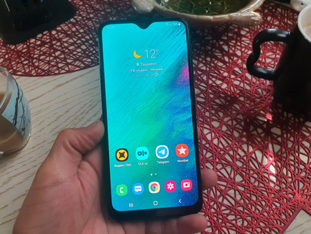 Samsung a20 Идеал!