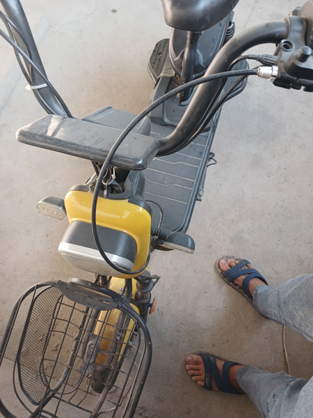 Elektro skuter sotiladi