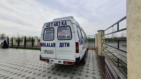 Oq GAZEL mikroavtobusi sotiladi.