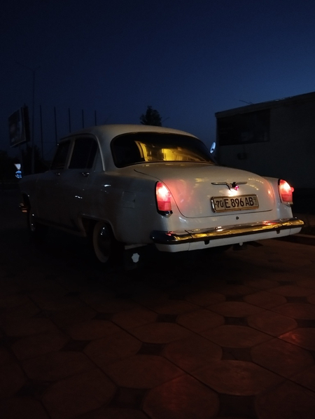 Gaz 21 Volga sotiladi