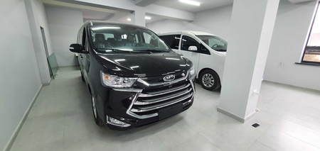 Jac m4 restayling hyundai