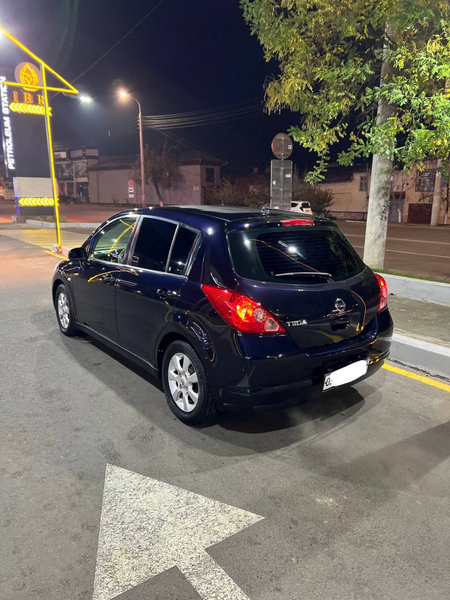 Sotiladi Nissan tiida