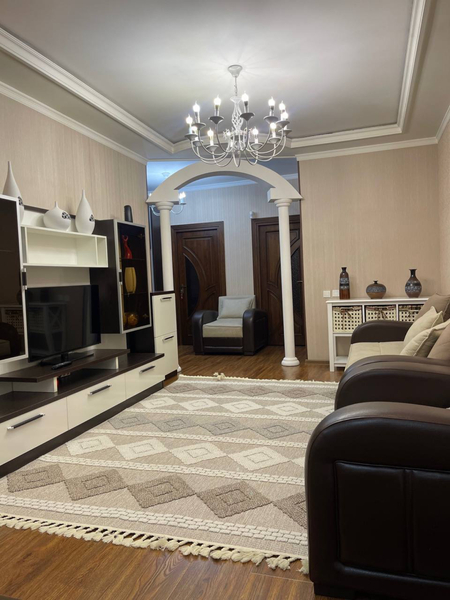 Продаётся квартира на улице Бобура