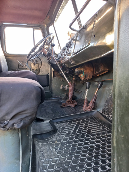 Ural 4320 Samasval