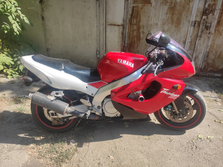 Продам мотоцикл Ямаха YZF1000R