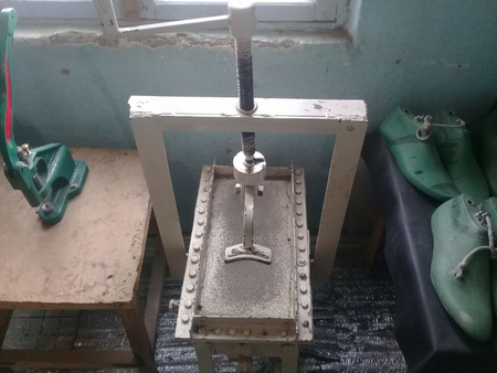 Poyabzal ishlab chiqarish uchun kerakli uskunalar
