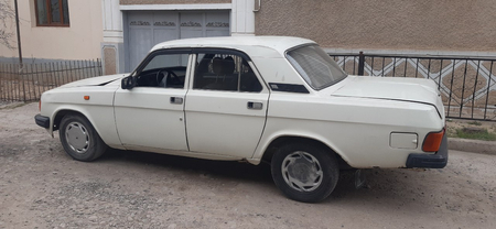 Волга 31029 сотилади