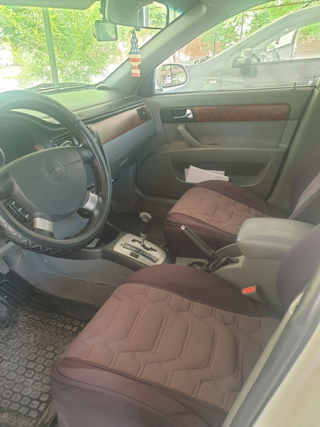 Продается Лассети 1.8  автомат 2009 г