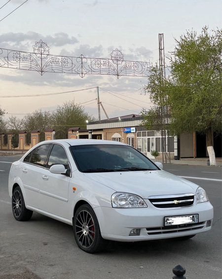 Lacetti 1.8 (2010)