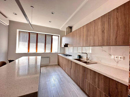 Продажа 2 уровневой квартиры в Dream house