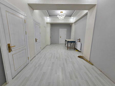 4 xonali 95m² 5-qavat uy sotiladi