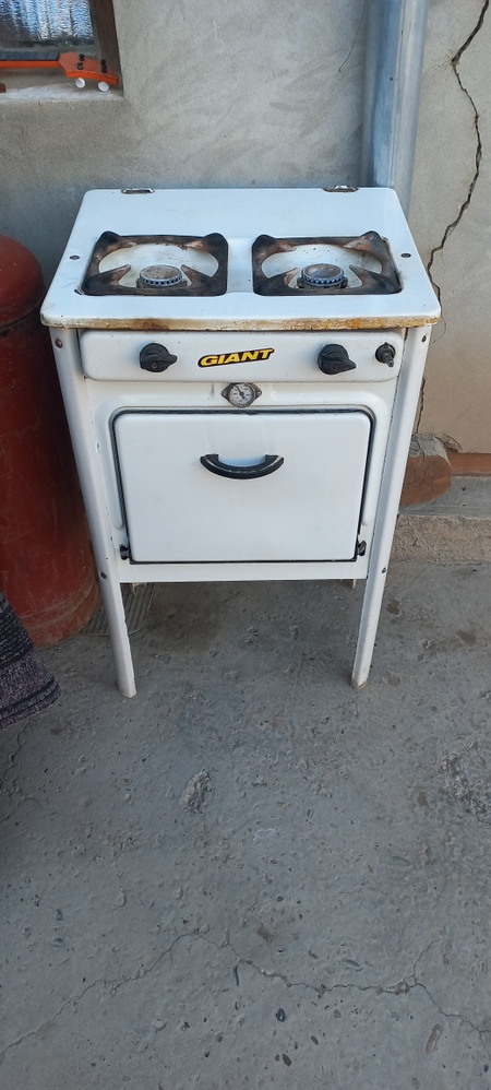 Gaz plita sotiladi