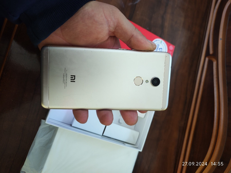 Redmi 5  16Gb karobka dak