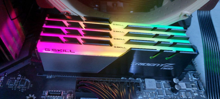 G.SKILL Trident Z RGB 64GB
(4 x 16GB) PC4-28800
(DDR4-3600) Memory