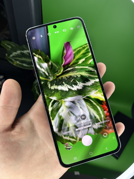 Samsung Galaxy z flip 5 5G Vietnam