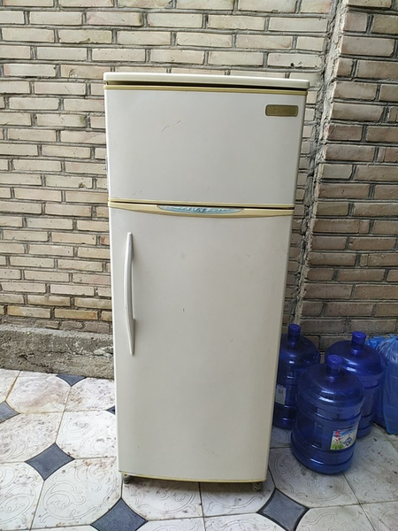 Продам холодильник