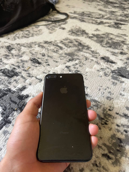 iphone 7.   plus