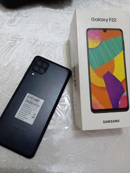 Samsung F22 telefon sotiladi