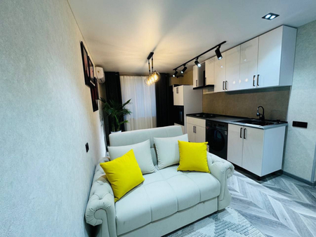 Продается квартира, ЦУМ М. Космонавтов, 1в2/3/4