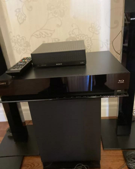 Продается домашний кинотеатр sony HBD-E970w