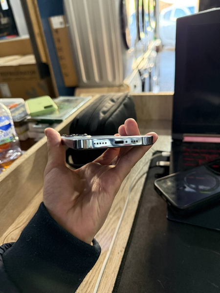 iPhone 13 pro...
