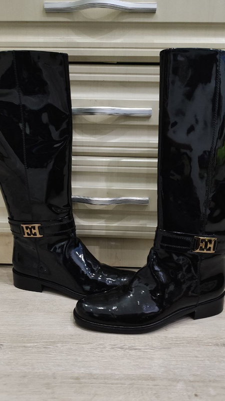 Продам сапоги новые.