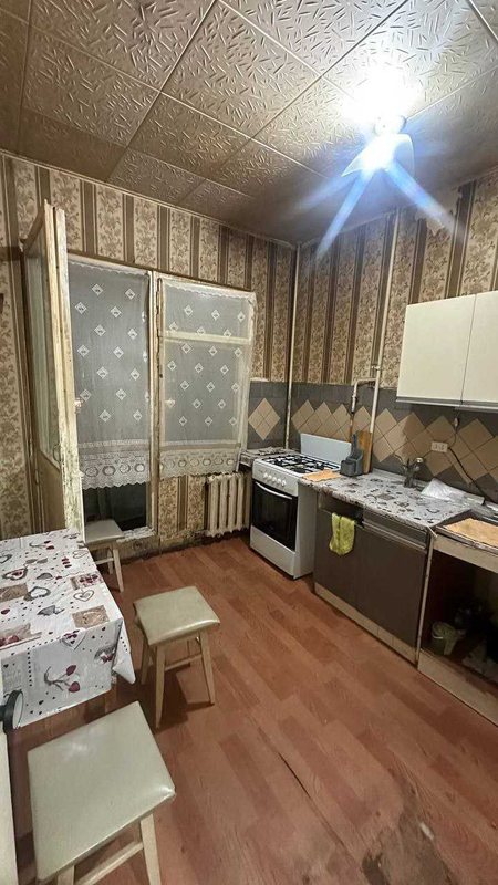 Яккасарай  район!  Бобура  .2/5/9.  монолит  60м2