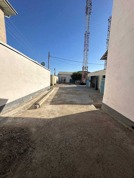20 sotix Uchastka omborxona va ishlab turgan Tayyor boxcha sotuvda