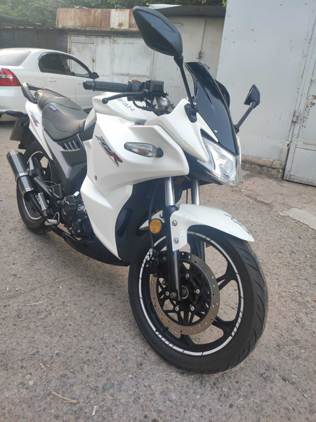 Мотоцикл Lifan KPR 200