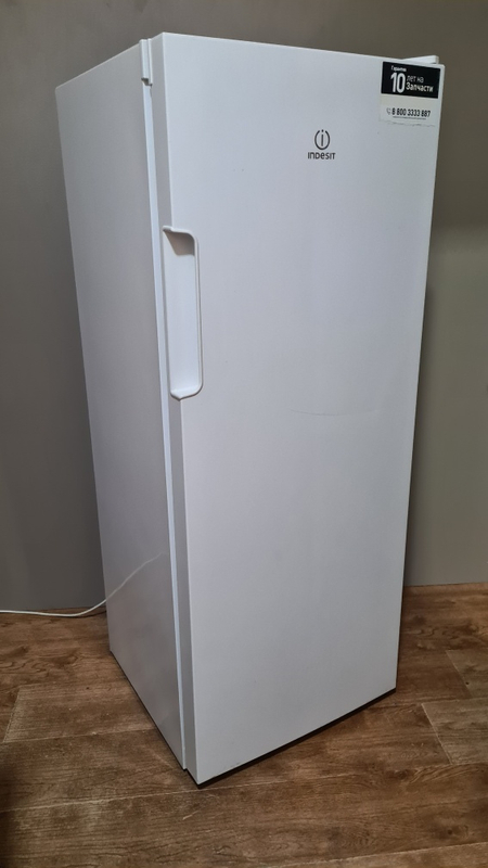 Морозилка Indesit DSZ4150
