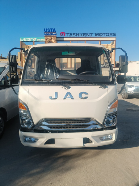 Jac J3 gruzavoylari sotuvda tayyor