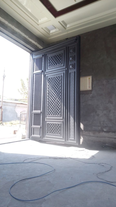 Покраска ворот Darvoza boyash