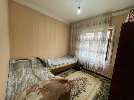 Продаётся квартиры 3/3/5 на Юнусабадском районе 17-й квартал (J2383)