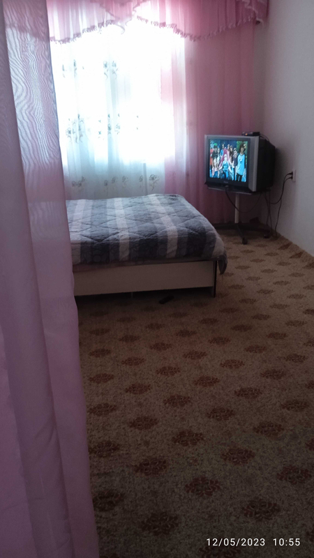 2 xonali dom (kvartira) sirochna sotiladi