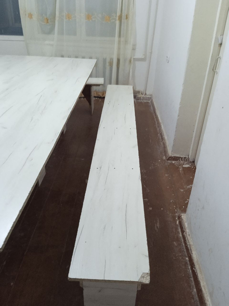 O'quv markaz mebbellari sotiladi