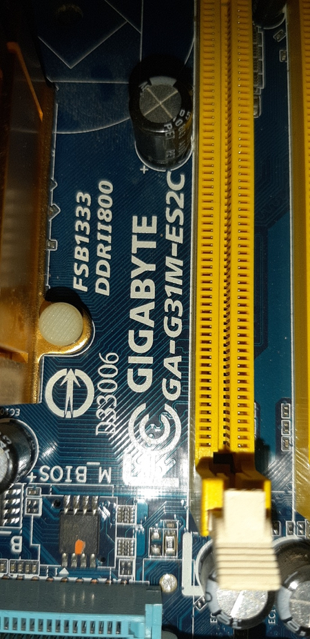 Материнская плата ddr2 G31 штука есть