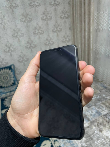 iPhone 11 pro  sotiladi